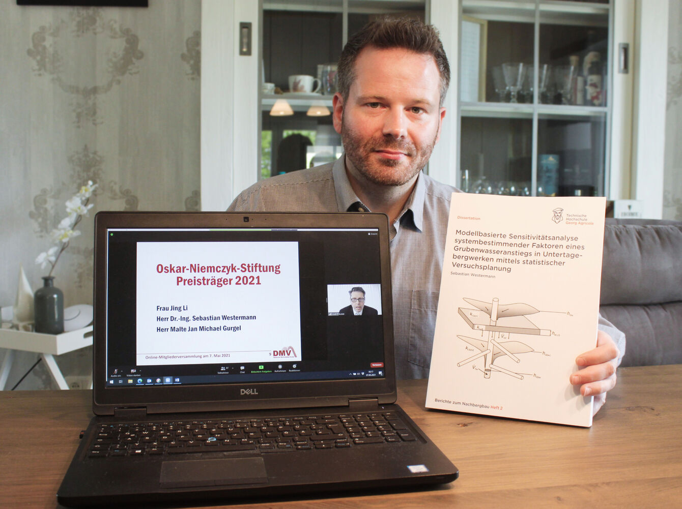 Dr. Sebastian Westermann erhält den Oskar-Niemczyk-Preis des DMV - TH ...