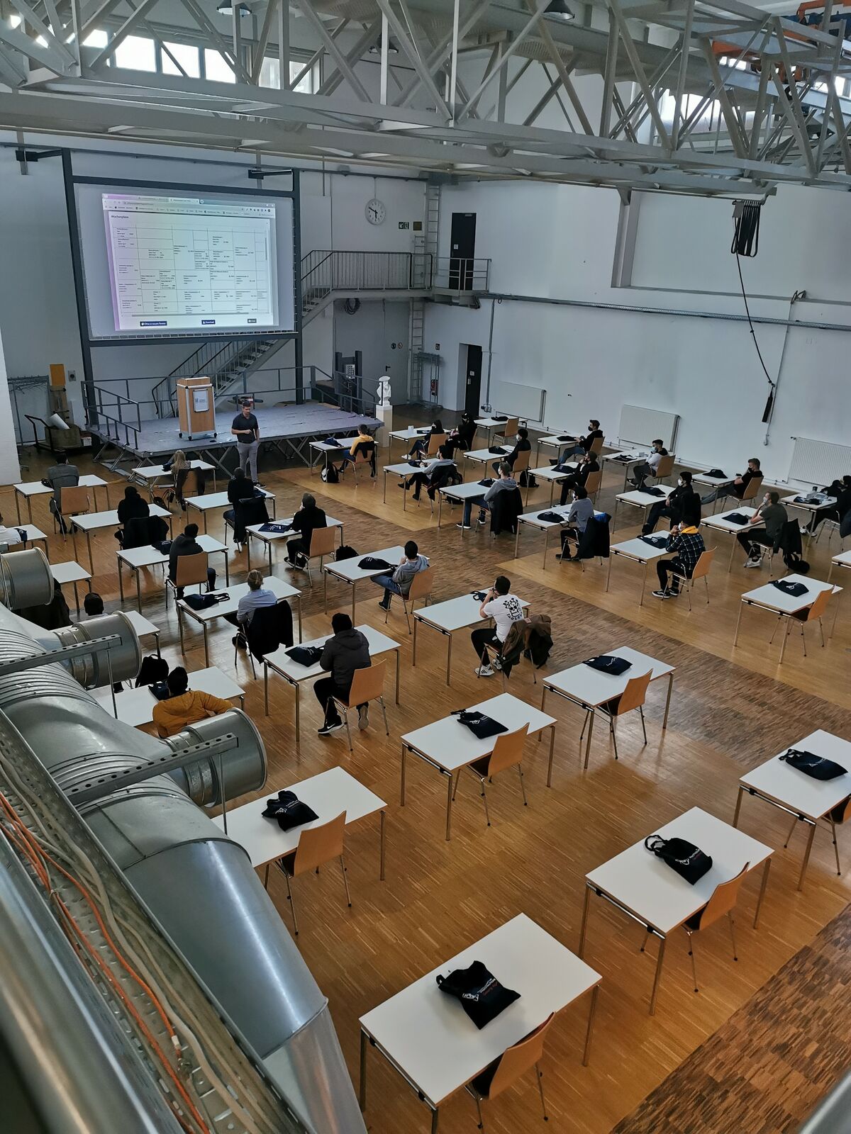 Studienstart an der THGA: Familiärer Einstieg auch in Zeiten der Corona ...